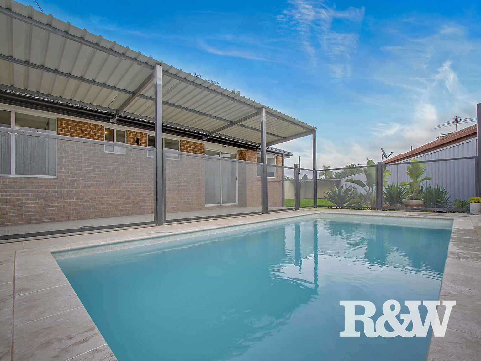 House For Sale - 1 Blackbird Glen Erskine Park