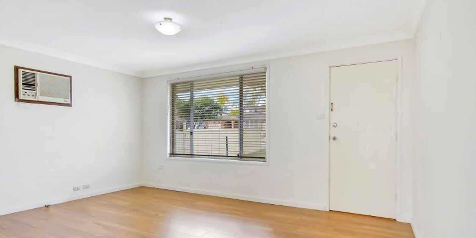 House For Lease - 212 Banks Drive St Clair
